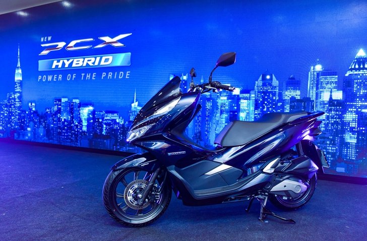 Honda PCX Hybrid 2018 ใหม่ มอเตอร์ไซค์ขุมพลังไฮบริด ราคาแค่ 99,900 บาท!