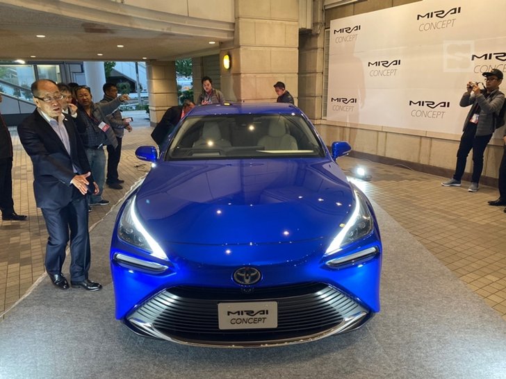 ส่งตรงจากญี่ปุ่น! ภาพ Toyota Mirai Concept คันที่จะเปิดตัวที่ Tokyo ...