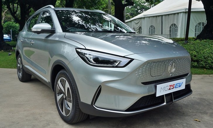 ชมคันจริง MG ZS EV 2022 ไมเนอร์เชนจ์ใหม่ สีเงิน Cosmic Silver สวยขึ้น ...