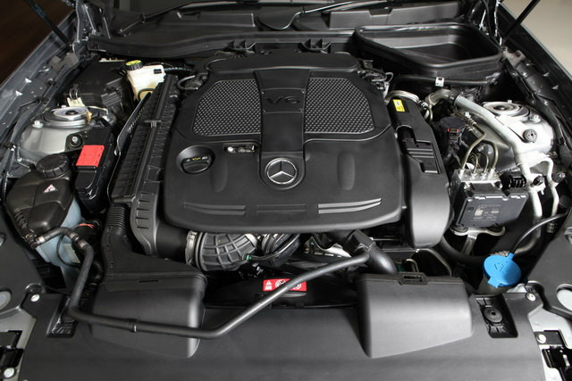 The New Mercedes-Benz SLK 350 โรดสเตอร์สุดหรูพ่วงความแรงด้วยขุมพลัง V6
