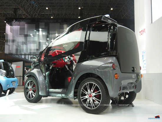 Toyota Smart Insect รถไฟฟ้าสั่งได้