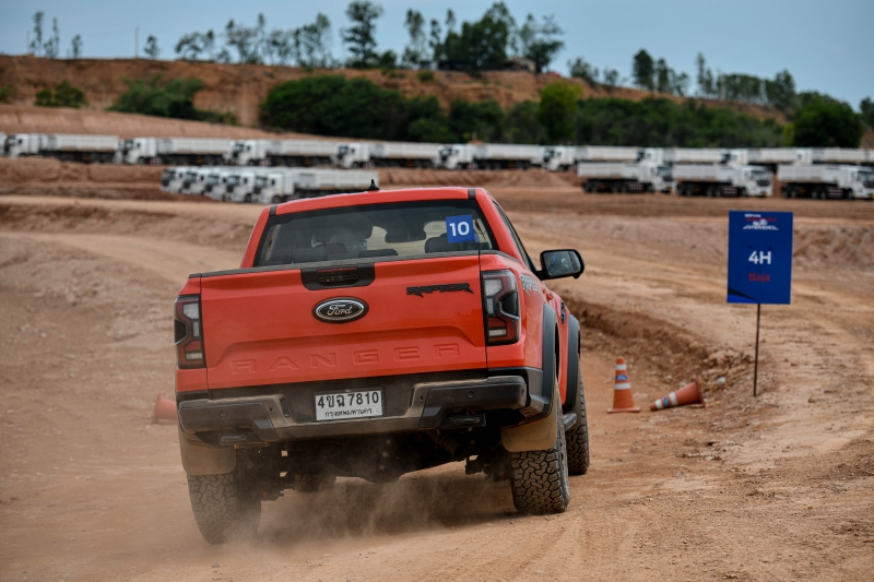 รวมรูปภาพของ พิสูจน์ความดุดันไม่เกรงใจใครที่งาน Ford Ranger Raptor ...