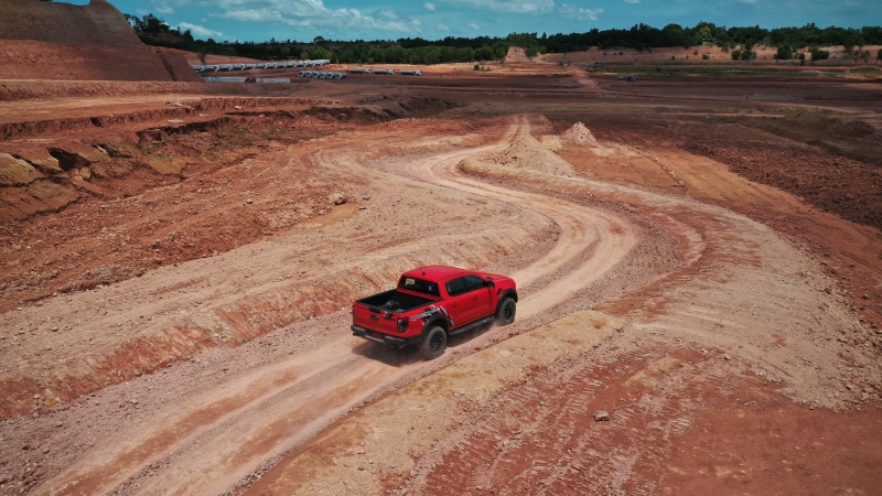 รวมรูปภาพของ พิสูจน์ความดุดันไม่เกรงใจใครที่งาน Ford Ranger Raptor ...