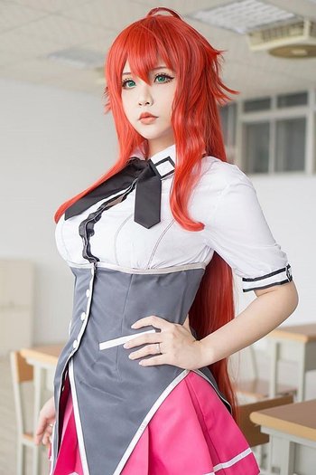 แกลเลอรีรูปภาพ รวมภาพผลงานของ Hana Bunny นักแต่งคอสเพลย์สายมืด