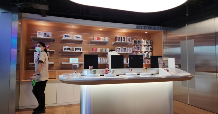 รวมรูปภาพของ พาชม AIS Flagship Store มีดีมากกว่าศูนย์บริการมือถือ ตอบ ...