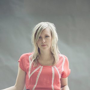 Amy Stroup รวมอัลบั้มเพลง อัลบั้มเพลงฮิต | Sanook Music