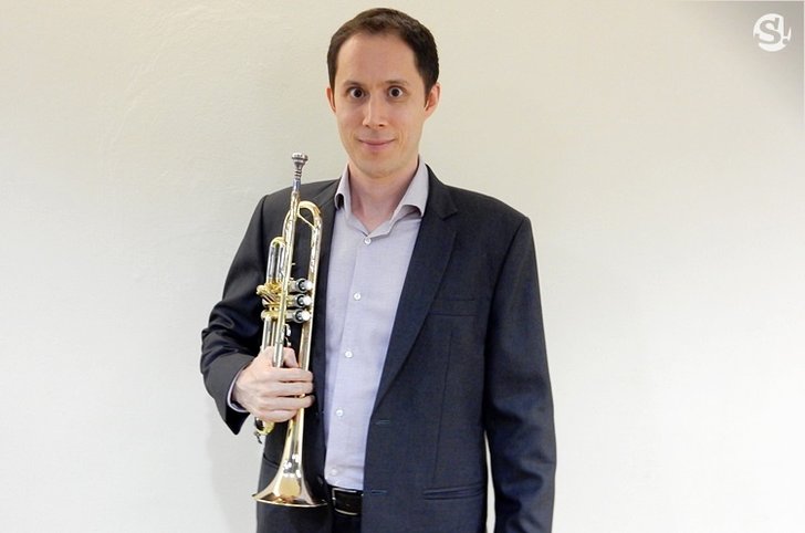 Stuart Hawkins นักดนตรีมากความสามารถ กับอัลบั้มการกุศลที่ทำเพื่อคนไทย ...