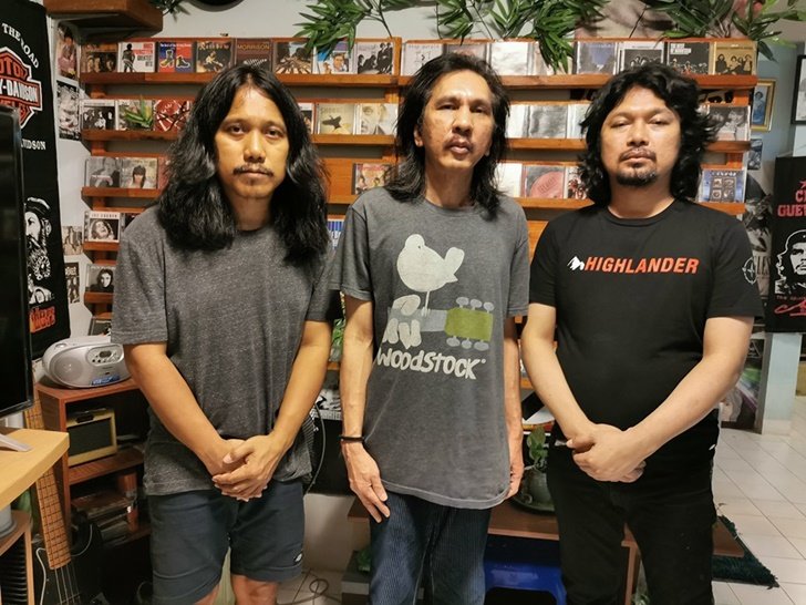 "ใหญ่ Loso" เผยภาพสมาชิกก่อนปล่อยอัลบั้ม และชื่อวงเก่าที่ตั้งโดย "แท่ง ...