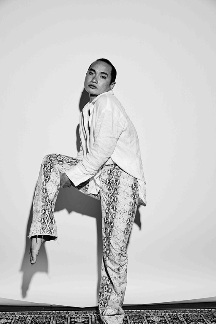 Patcha ปล่อยเพลงใหม่ “อยากอยู่คนเดียว (Alone)” พร้อมเอ็มวีส่งข้อความ Self-Care | Sanook Music