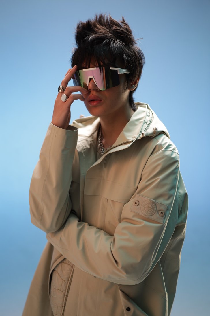 Warren Hue ศิลปินที่น่าจับตา ปล่อยซิงเกิลใหม่ “RUNAWAY W ME” | Sanook Music