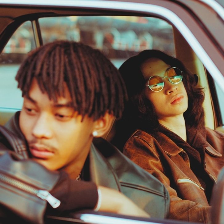 SARAN-ไม้หมอน พาเพลง "ลืมแทบไม่ไหว" ขึ้นอันดับ 2 JOOX พร้อมยอดวิวทะลุ ...