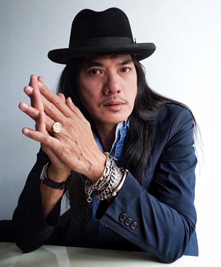 "Greasy Cafe" เดินหน้าทดลองซาวด์ที่แตกต่างในเอ็มวีดราม่า "ยามวิกาล ...