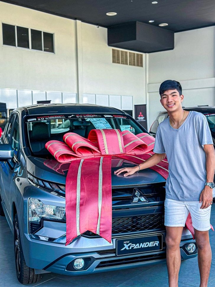 เพชร คฑาวุธ โพสต์ซึ้ง ซื้อรถคันแรกหลังคว้าแชมป์ "ดวลเพลงชิงทุน" 36 สมัย | Sanook Music