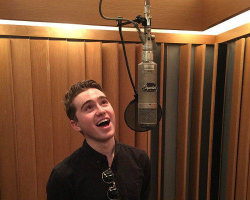 ย้อนรอย The Voice! เมื่อวัยรุ่นพูดติดอ่างกลายเป็นแชมป์ The Voice ...