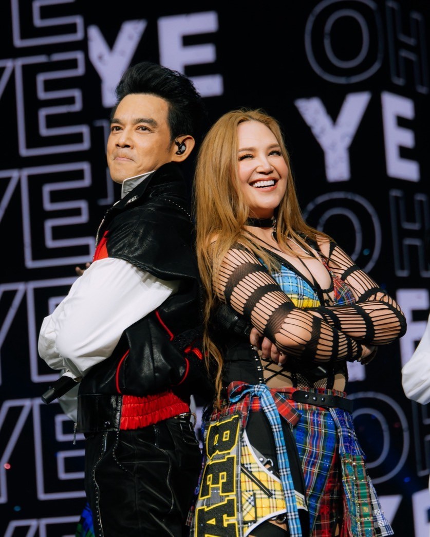 คอนเสิร์ตแห่งปี! รวมตัวศิลปินยุค 90’s - 2000’s เสิร์ฟความสุขกว่า 7 ชั่วโมง | Sanook Music