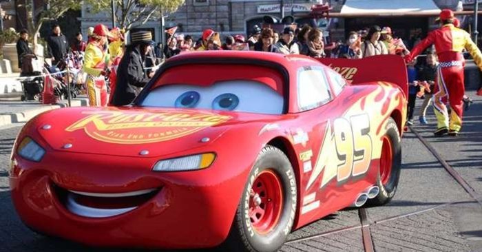 Lightning McQueen จากภาพยนตร์ Cars เตรียมโลดแล่นในพาเหรดของ Tokyo ...
