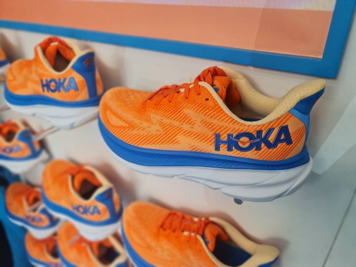 HOKA เปิดตัวรองเท้า “Clifton 9” ภายใต้คอนเซ็ปต์ “Enter Running Bliss”