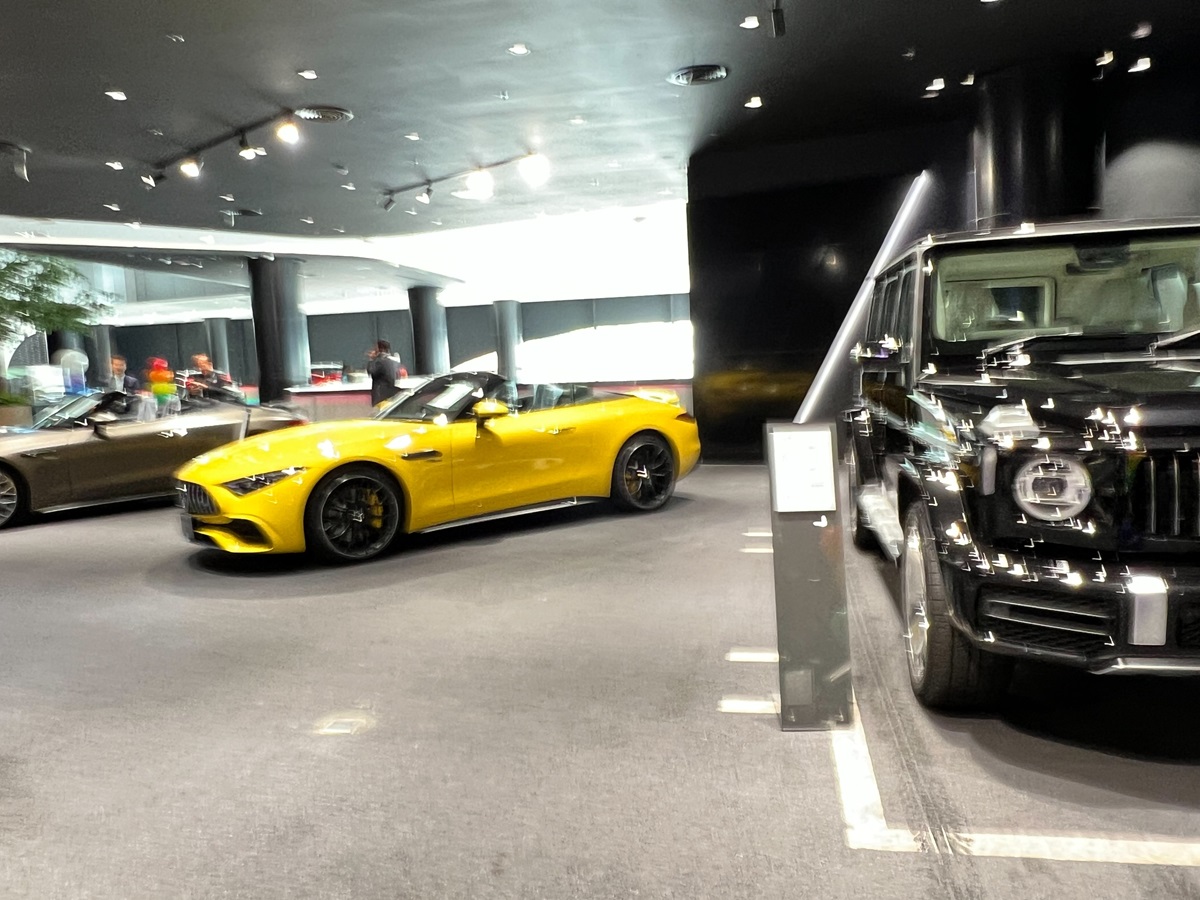 BENZ BKK BANGNA ร่วมฉลอง PRIDE MONTH ภายใต้แคมเปญ Pride Month Pride Ride