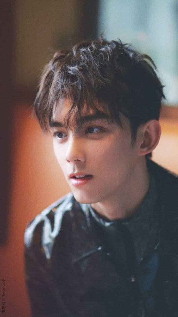 เปิดวาร์ป "อู๋เหล่ย" ครบสูตรความเพอร์เฟค หนุ่มฮอตจากซีรีส์ "สัประยุทธ์ ...