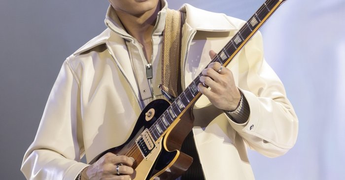 รวมรูปภาพของ "ไบร์ท-วิน" ระเบิดความมันในคอนเสิร์ตใหญ่ Side by Side ...