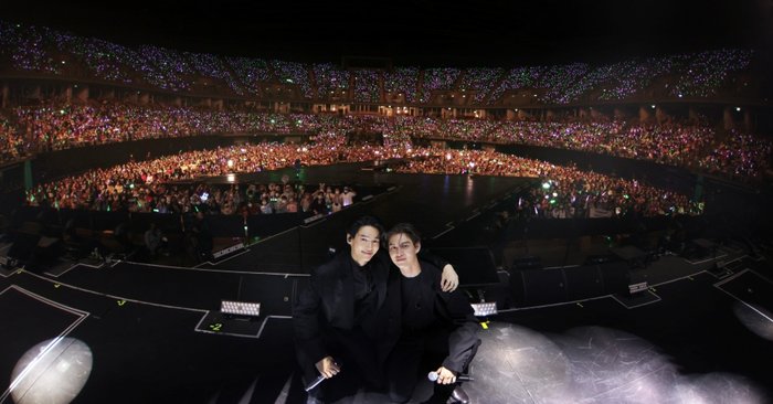 รวมรูปภาพของ "ไบร์ท-วิน" ระเบิดความมันในคอนเสิร์ตใหญ่ Side by Side ...