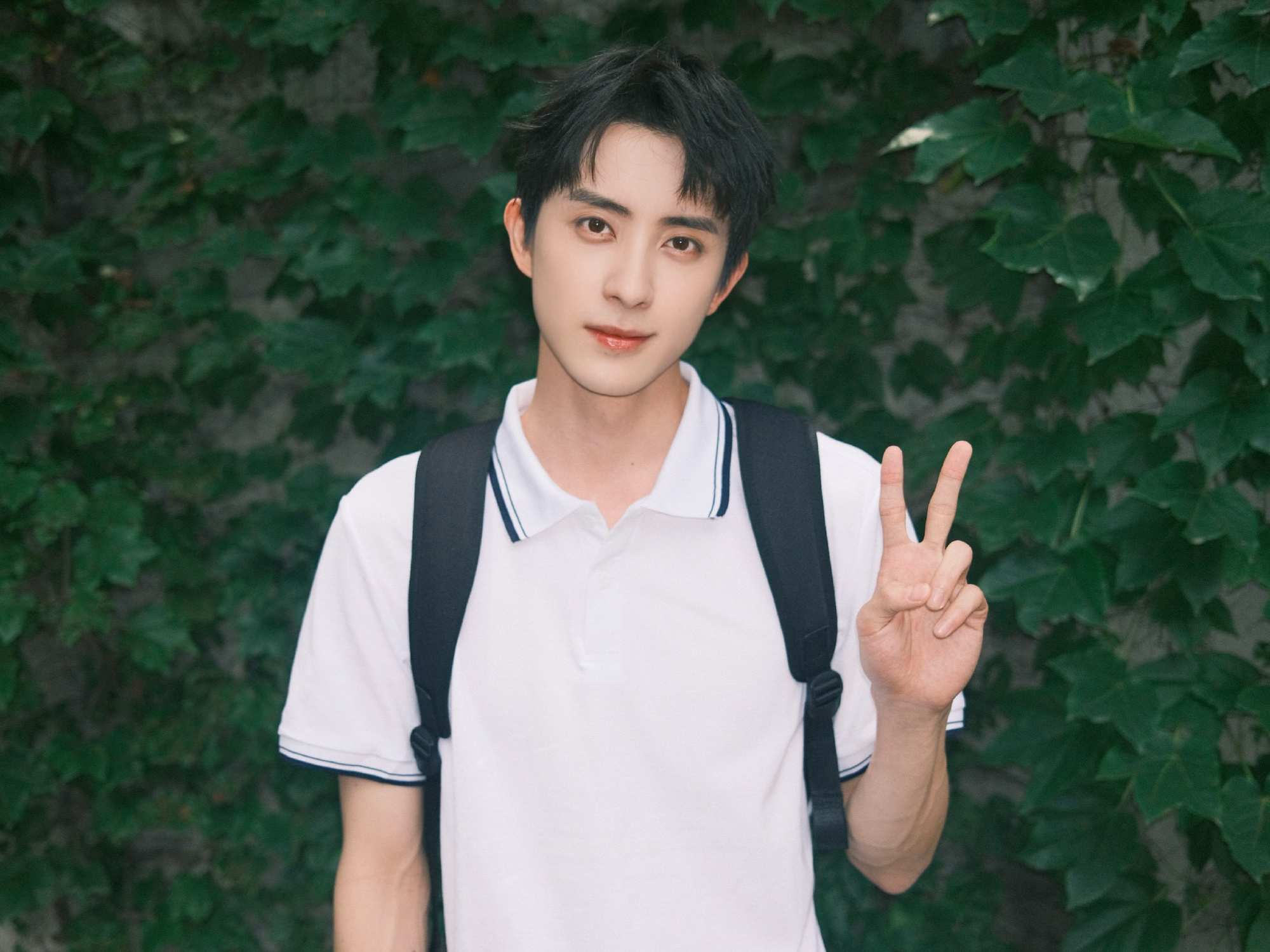 รวมรูปภาพของ ประวัติ อ๋าวรุ่ยเผิง (Ao Rui Peng) จากนักออกแบบเกมสู่เส้น ...