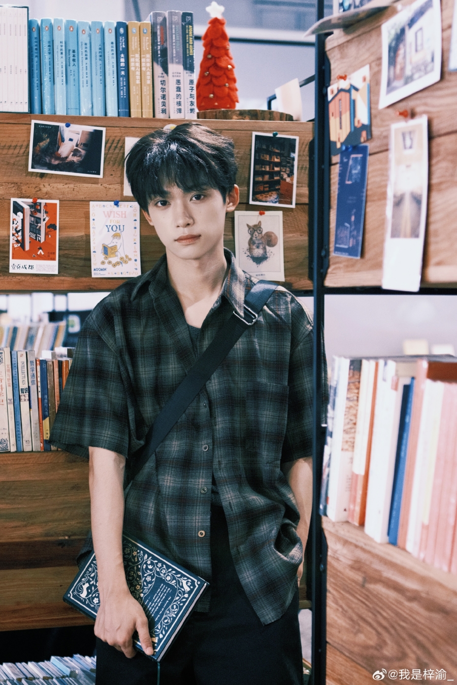 รวมรูปภาพของ ประวัติ จื่ออวี๋ (Zi Yu) จากอดีตไอดอล สู่พระเอกซีรีส์วาย ...