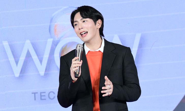 "อัพ ภูมิพัฒน์" ร่วมเปิดตัวงาน vitoas และ VARON ไขความลับผิวดูกระจ่างใส