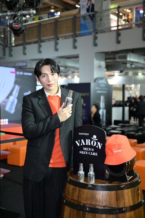 "อัพ ภูมิพัฒน์" ร่วมเปิดตัวงาน vitoas และ VARON ไขความลับผิวดูกระจ่างใส