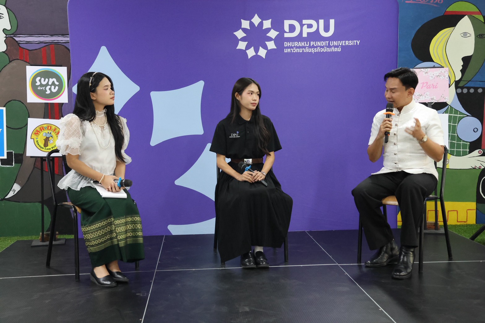 รวมรูปภาพของ คณะนิเทศศาสตร์ DPU เปิดเวที NITADE Showtential “THAI FEST” ตอกย้ำพลัง Soft Power ...