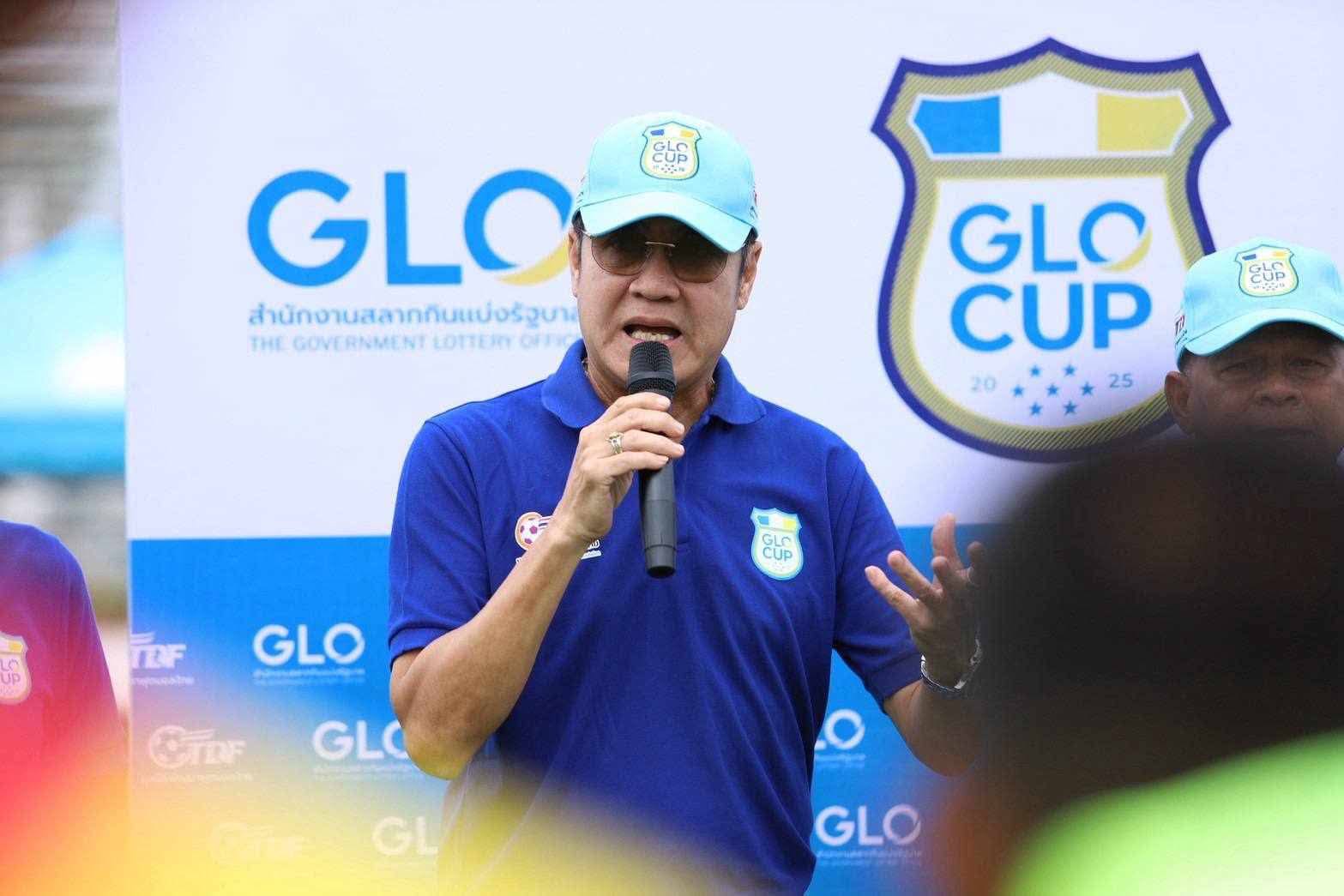 รวมรูปภาพของ สนามแรกคึกคัก! "GLO Star" เยาวชนกว่า 200 คน แห่คัดตัวที่ ...