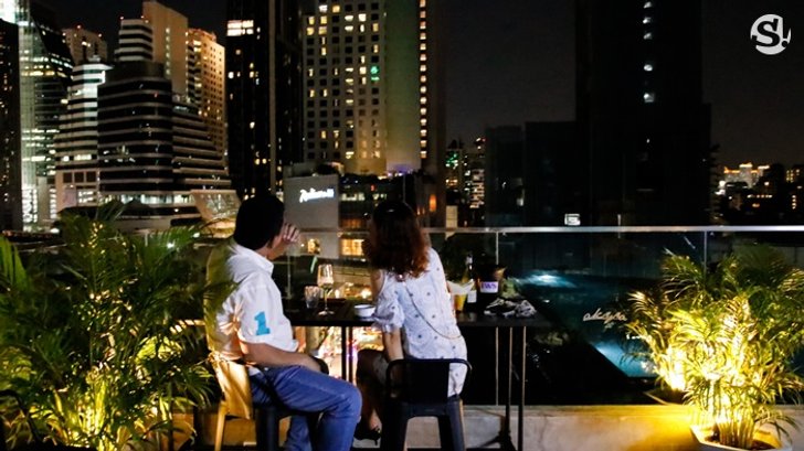 Rise Rooftop Bar แหล่งแฮงค์เอ้าท์ลอยฟ้าราคาจับต้องได้ ใจกลางย่านสุขุมวิท