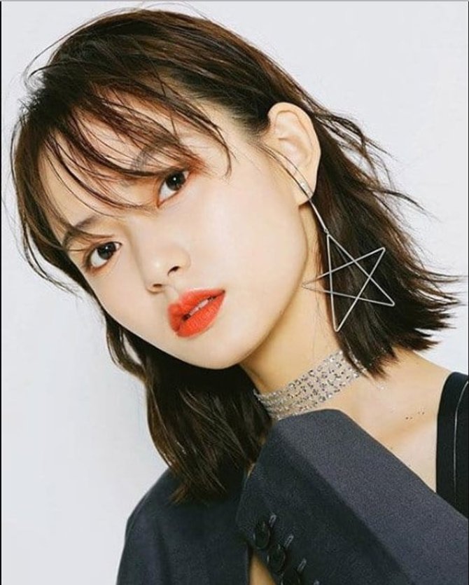 30 ไอเดีย ทรงผมสั้นหญิงยอดนิยม 2019 ตัดแล้วหน้าเด็ก ลุคไหนก็รอด!