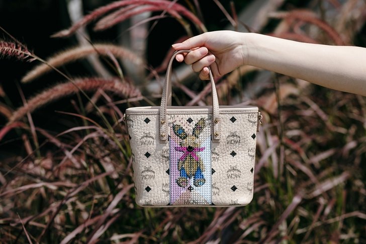 The Rabbit is Back! MCM ปล่อยคอลเลคชั่นกระเป๋าลายกระต่ายที่ทำให้สาวๆ ...