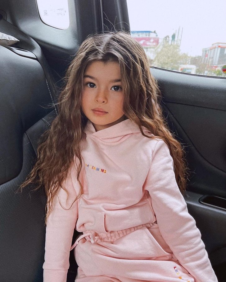 "Maya Basol" นางแบบรุ่นจิ๋ว วัย 6 ขวบจากประเทศตุรกี สวยมากทุกมุม