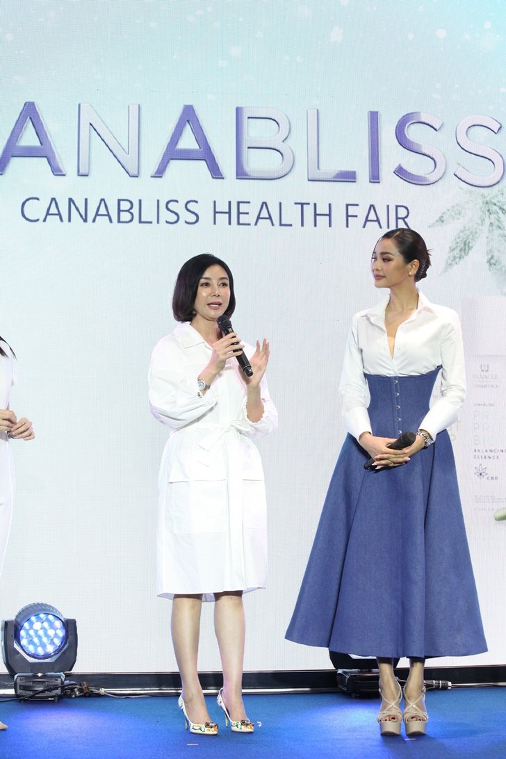 "อิงฟ้า วราหะ" ปังต่อเนื่อง คว้าพรีเซนเตอร์น้ำตบ Canabliss Essence