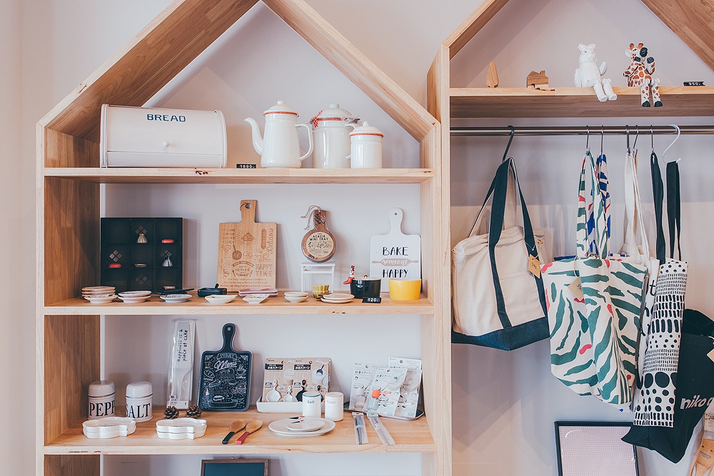 รวมรูปภาพของ Hatta Zakka Home Cafe คาเฟ่สีขาวสไตล์ Zakka ในบรรยากาศอบอุ่น บนถนนพระราม 2 รูปที่ ...